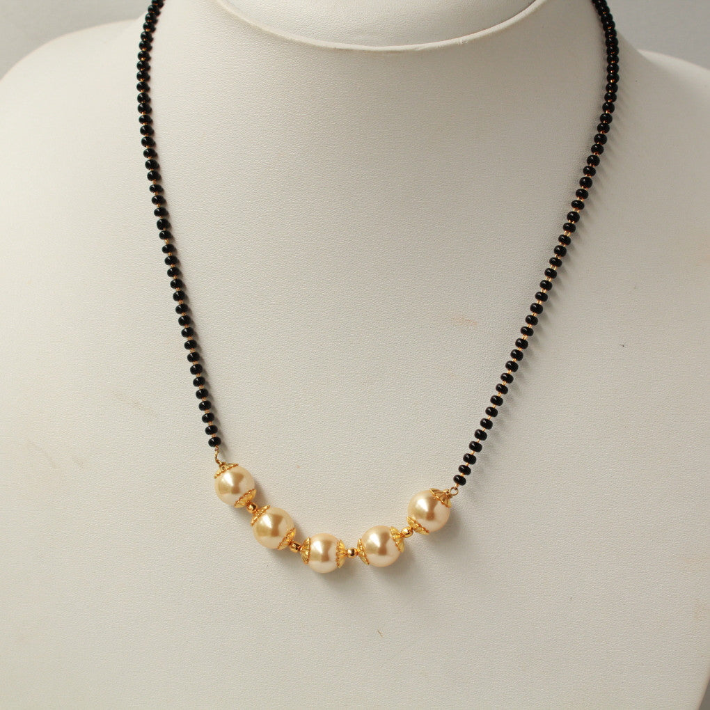 Gorgeous Handcrafted Pearl Mangalsutra – Zivar Creations